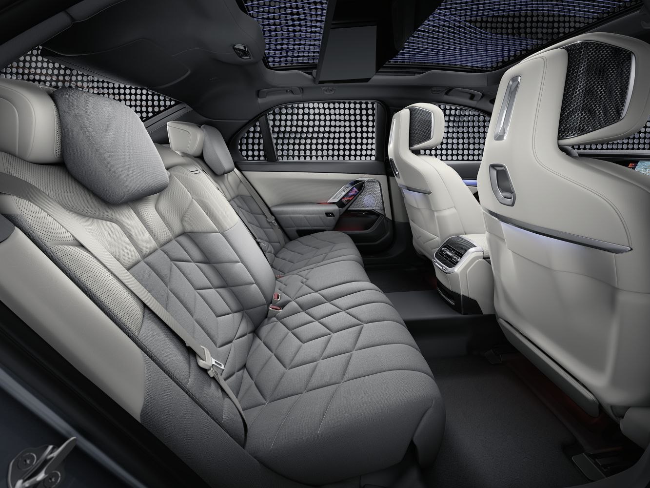 BMW 7 Series (G70) 760i (544 Hp) MHEV xDrive Steptronic